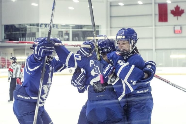 CWHL - Canada Women's Hockey: Leagues, Statistics, Awards, Schedules